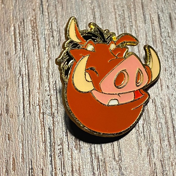 Disney | Accessories | Disney Park Lion King Pumba Head Brown Enamel ...